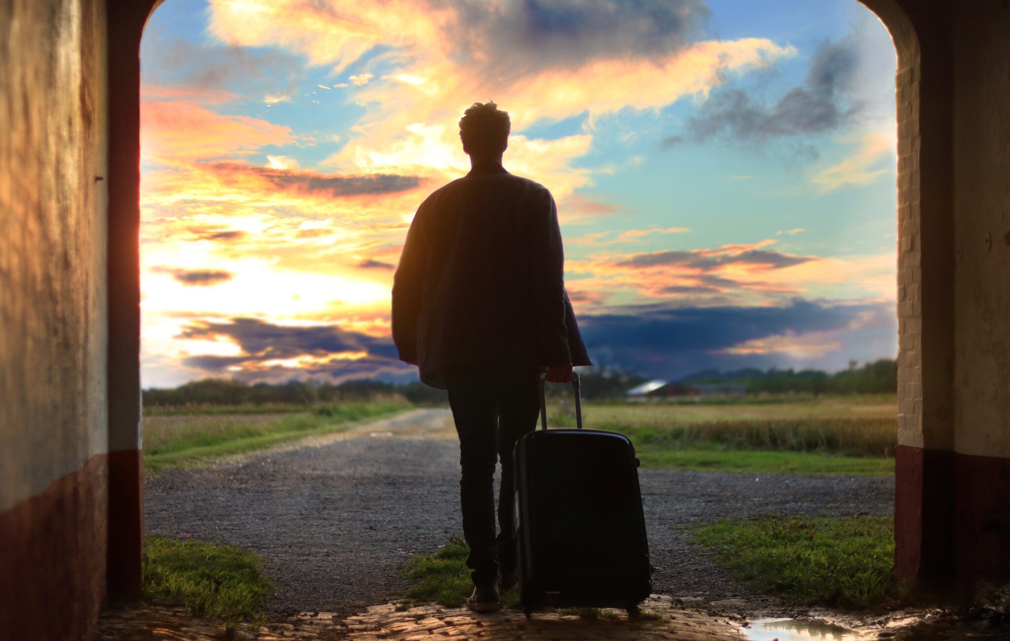 How The Weight of Emotional Baggage Crushes Your Relationships